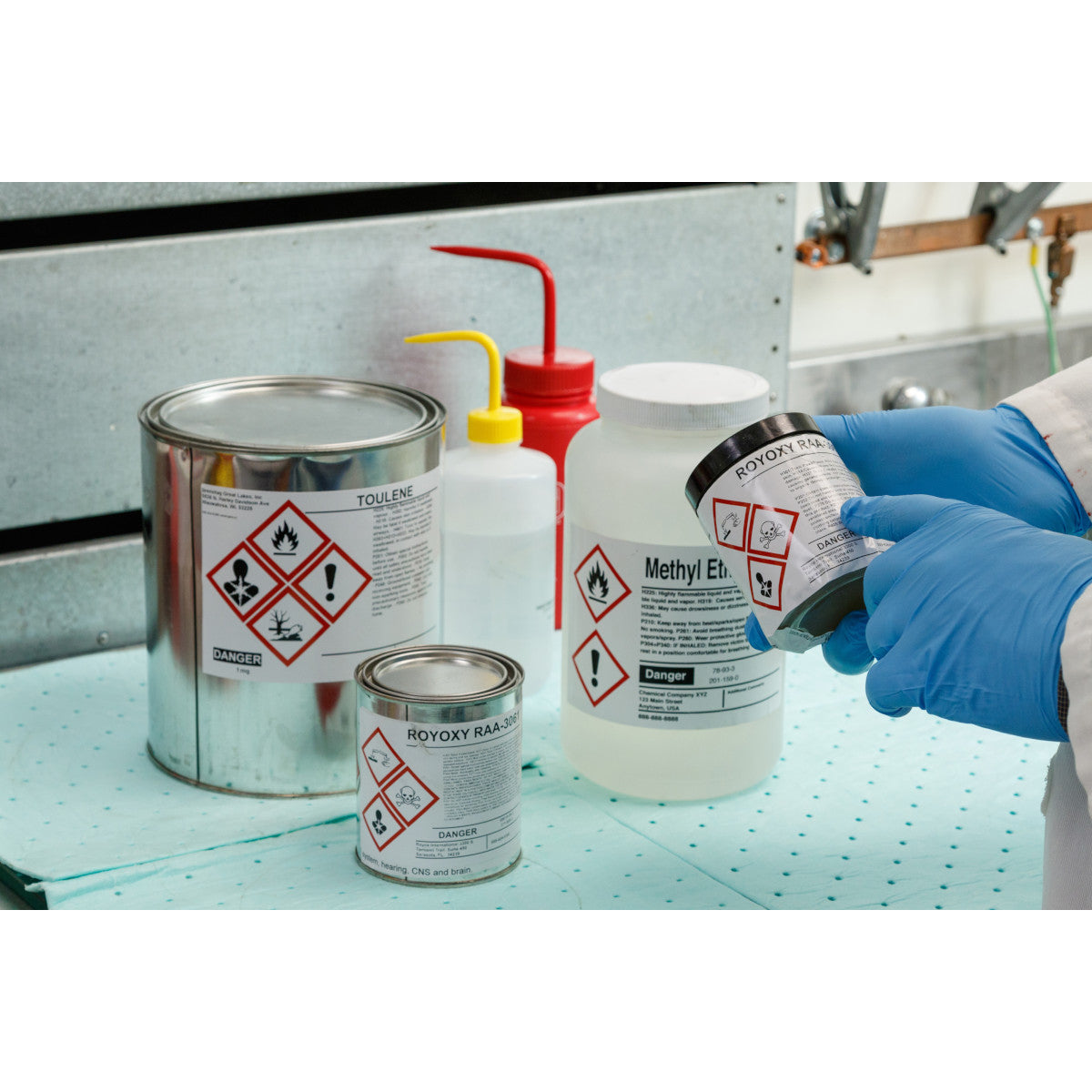 B30 Series Pre-Printed GHS CLP Chemical Labels – TOOLMART